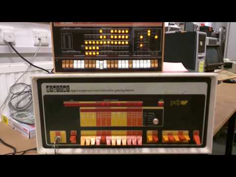 Micro pdp8 and PDP-8 emulator with blinkenlights and teletype sound ...