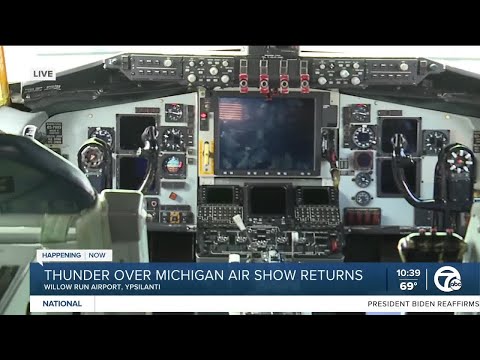 Thunder Over Michigan Air Show