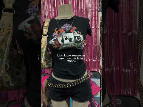What do you think? #2000s #fashion #aesthetic #y2k