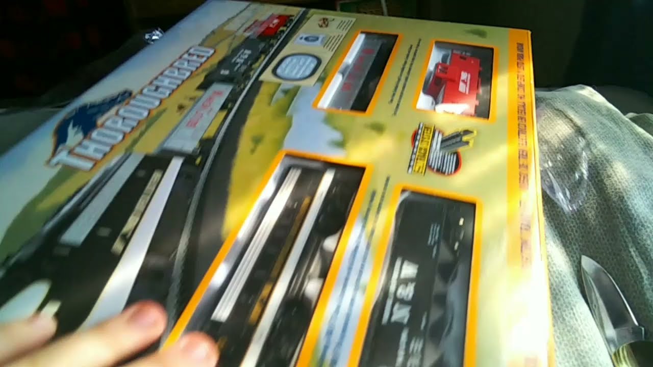 HO train review: episode 1: Bachmann HO Thoroughbred starter set