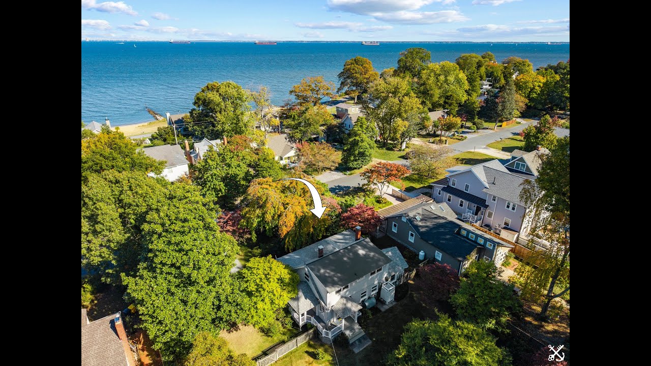 Bay Ridge Charmer ~ Just Listed ~ 30 Decatur Ave. Annapolis | Only Blocks form Lake Ogleton  | $1.1M