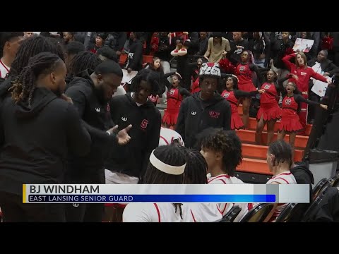 Sexton wins regional title on half-court buzzer beater