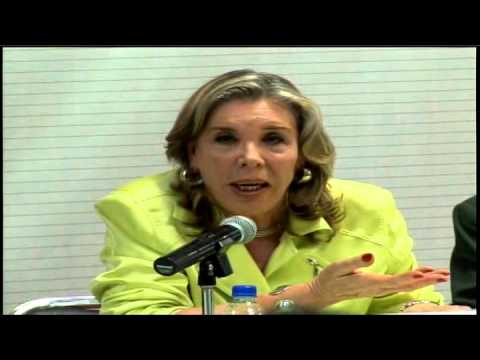 Dra. Jacqueline Butcher, Directora del Centro de Investigación y ...
