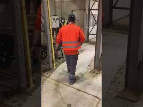 Taski Sweeping Machine - Latest Price, Dealers & Retailers in India