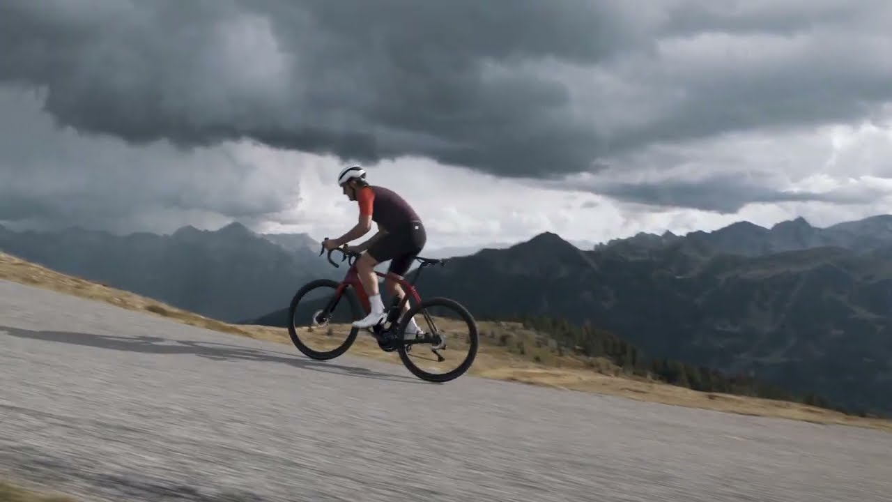 Trek's New Domane+ SLR Is the Manufacturer's Lightest E-Road Bike to ...