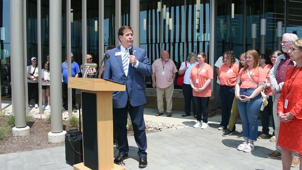 MidPointe Library System Liberty Ribbon Cutting