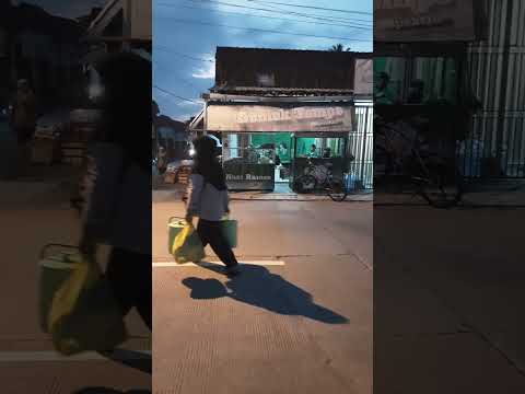Warung Nasi Rames di Pasar Sentolo Lama...Jam 5.30 WIB Sudah Buka Bro