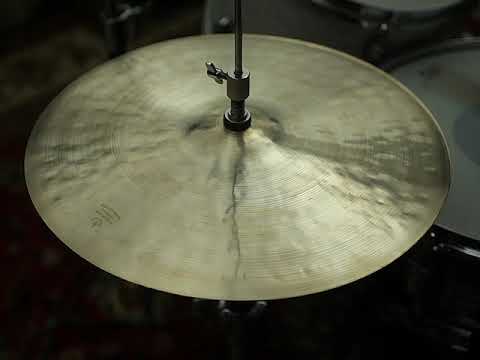 14" Hi-hats, 661 / 1172 grams, B20