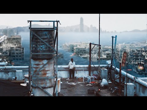 Girl Ends Up Trapped in a Building For 5 Years as The Entire Earth Gets Flooded