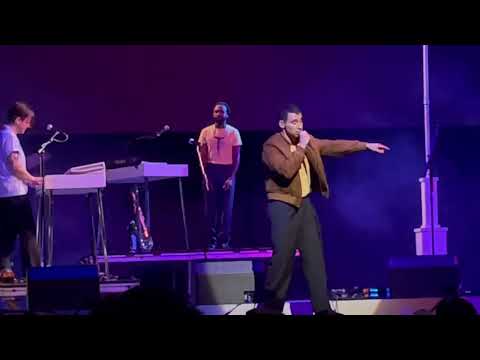 BLEACHERS Performs EVERYBODY LOST SOMEBODY & GOODMORNING 97X The Next Big Thing Concert Clearwater