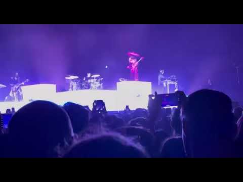 Tokio Hotel - Love who loves you back ( Berlin 2025)
