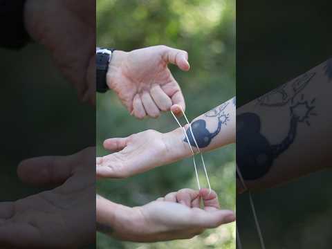 Truco de magia con ligas ATRAVIESA EL BRAZO
