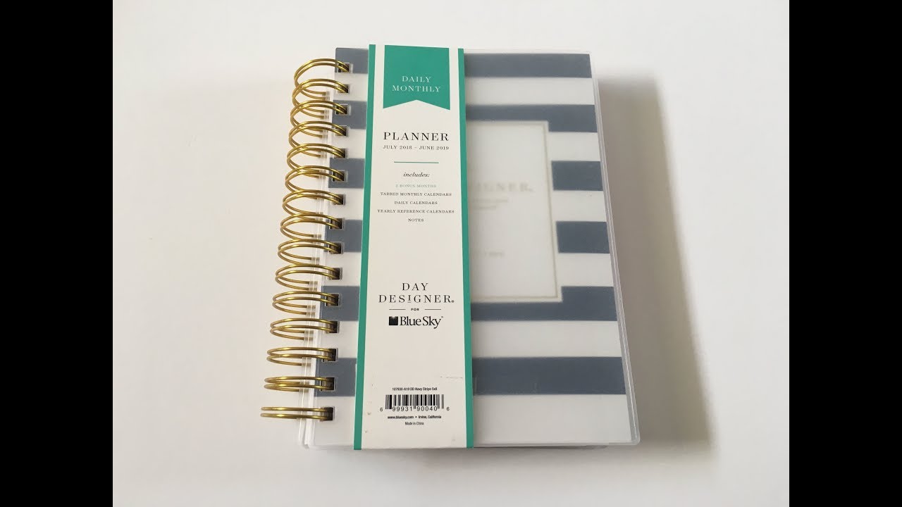 Day Designer for Blue Sky Day to a Page Planner Review (Pros, cons and pen testing)