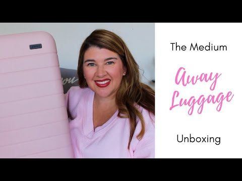 Away Luggage The Medium Unboxing and Review