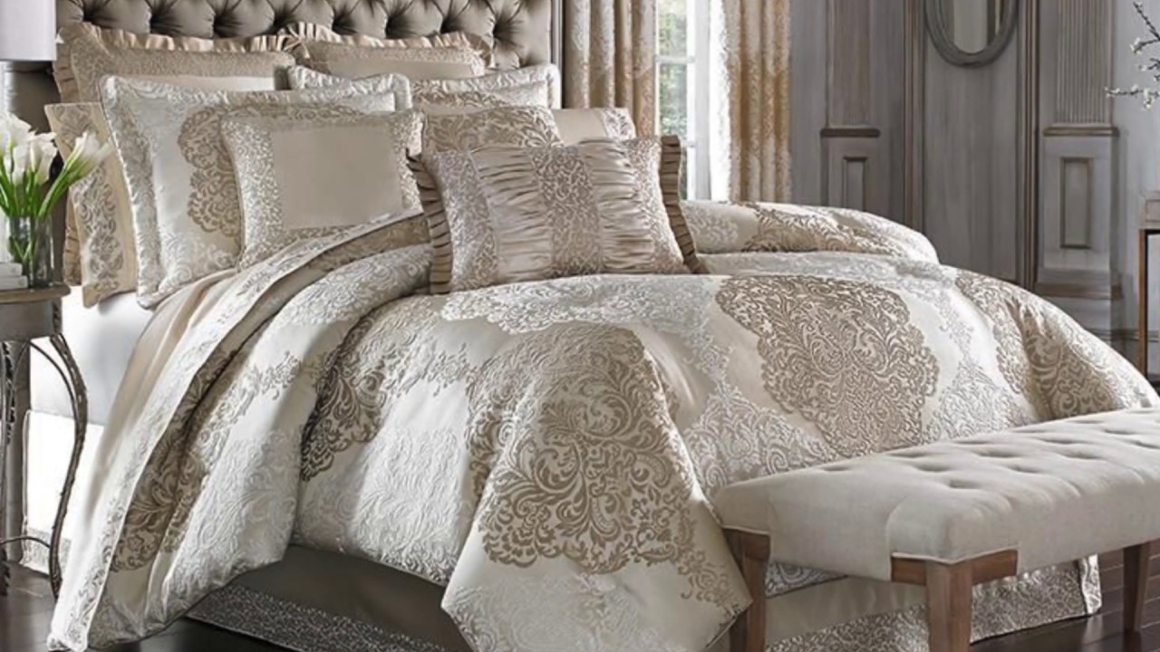 La Scala Gold 4-Piece Comforter Set