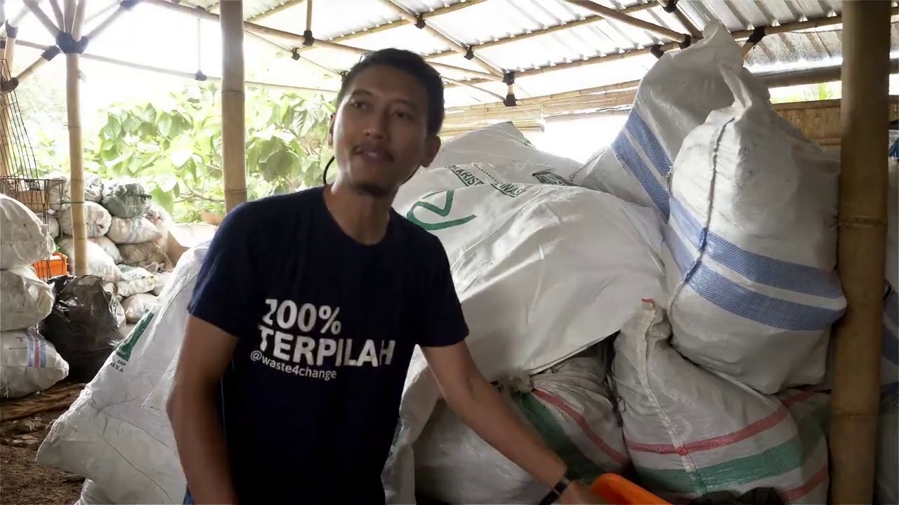 DBS Foundation Indonesia   50 SE Insights Video  Waste 4 Change