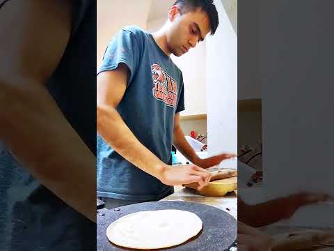 How to make The Perfect Indian Roti (Indian Unleavened Flat Bread) | live demo