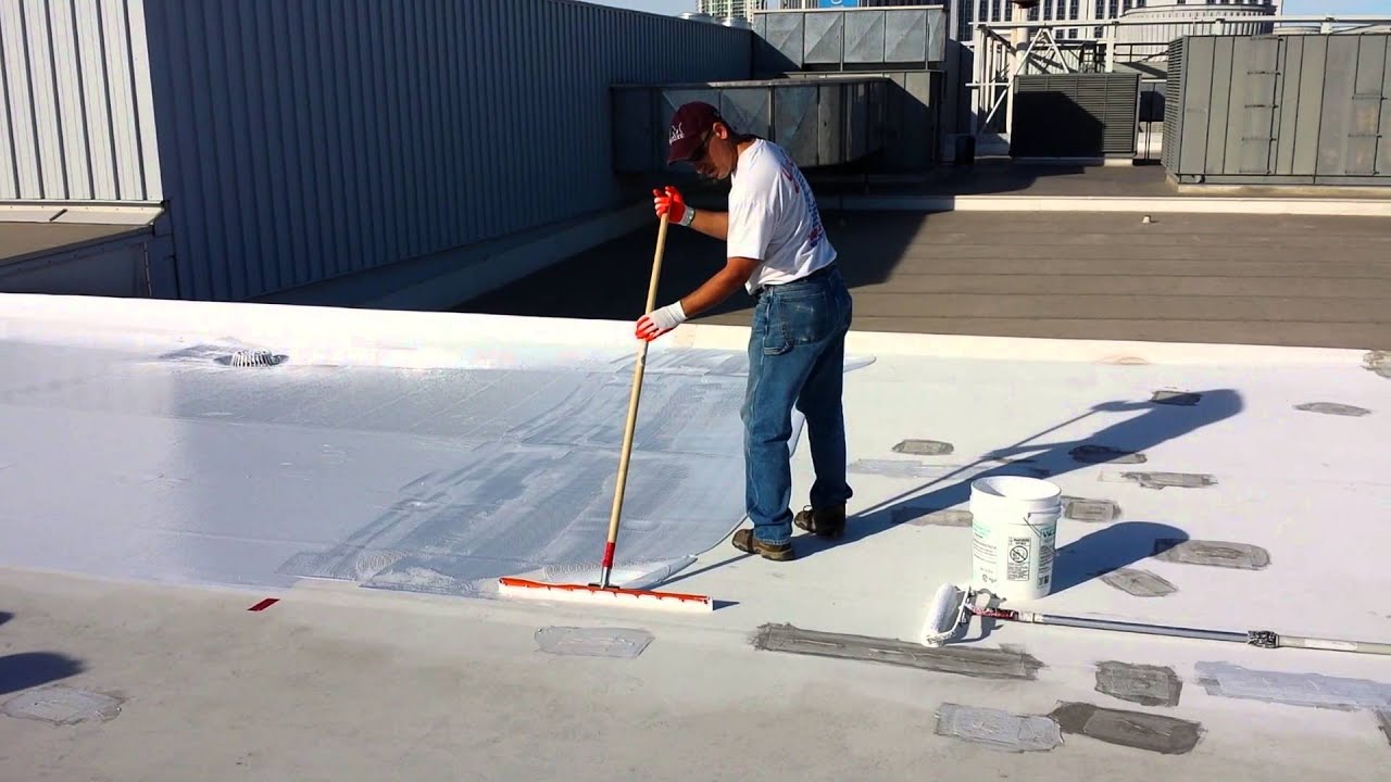 SmartRoof Premium - Notched Squeegee Application