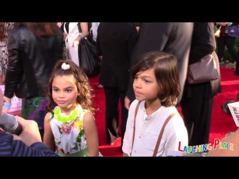 Jungle Book Red Carpet - Ariana Greenblat and Malachi Barton