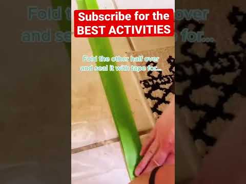 Best mom and dad hack for mess free indoor activities for children! #mom #momhacks #lifehacks #hack