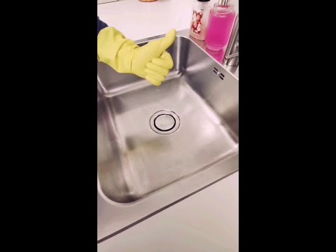 Kitchen sink cleaning and polishing, super fast ! Using Cif cream only