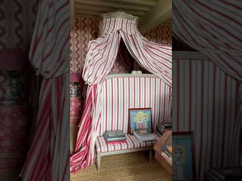 How top fashion designers create an enchanting home! #hometour #interiordesign #shorts