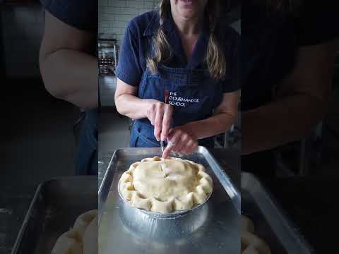 How to Vent Your Pie – Pastry Chef, Clémence de Lutz from The Gourmandise School