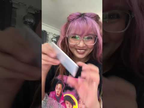 BTS ARMY MEMBERSHIP GIFT UNBOXING!!! #BTS #Army #globalmembership #gift #weverseshopglobal