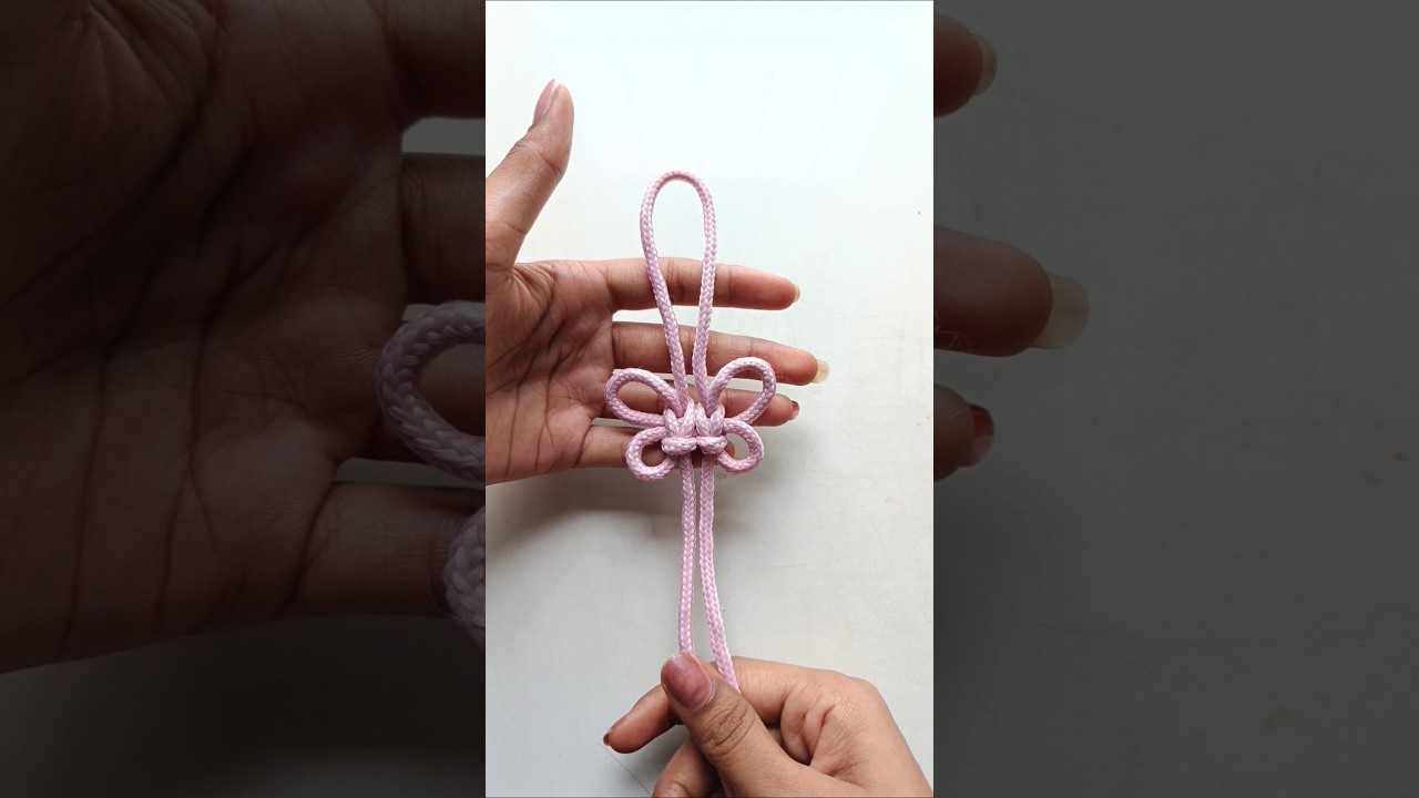 Diy #cute keychain #diy #shorts #artist #trending #tutorial #art #viral #creative #fyp #song #craft