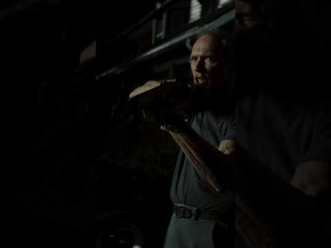 Clint Eastwood uses a M1 Garand. Gran Torino (2008). Clint Eastwood 📽