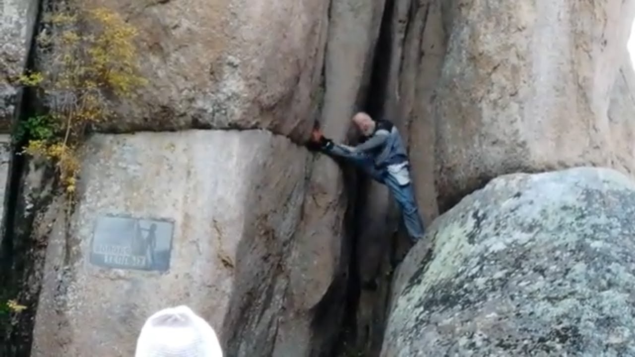 70-Year-Old Man Climbs Crevasse Without Ropes || ViralHog