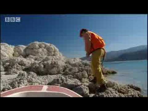 Strange white islands on Mars - Life on Mars - BBC Horizon science