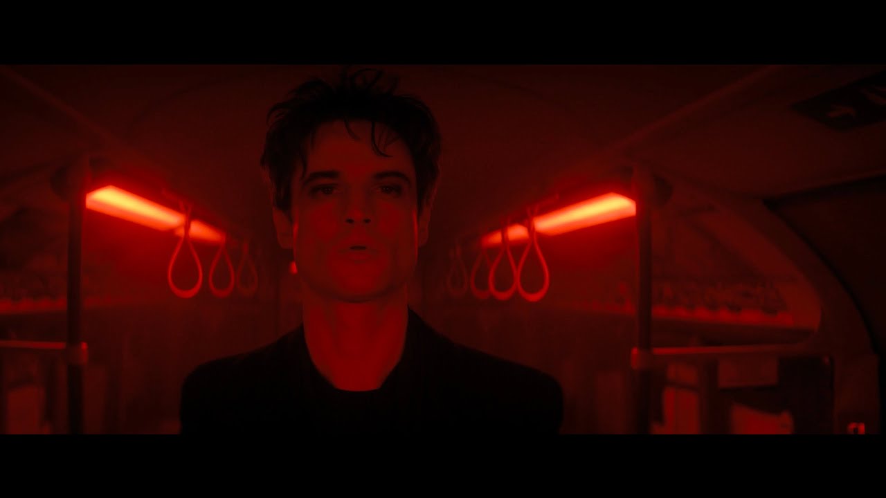 Dream rides Delirium's train of thought - The Sandman S2 E5 'The Song of Orpheus'