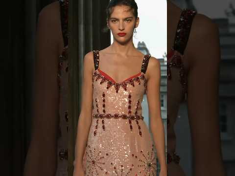 Africa Garcia walking for Erdem Spring-summer 2024 Fashion show