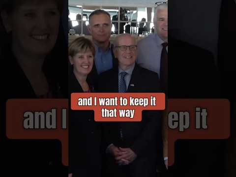 U.S. Vermont Senator Peter Welch Defends Canada π¨π¦πΊπΈ
