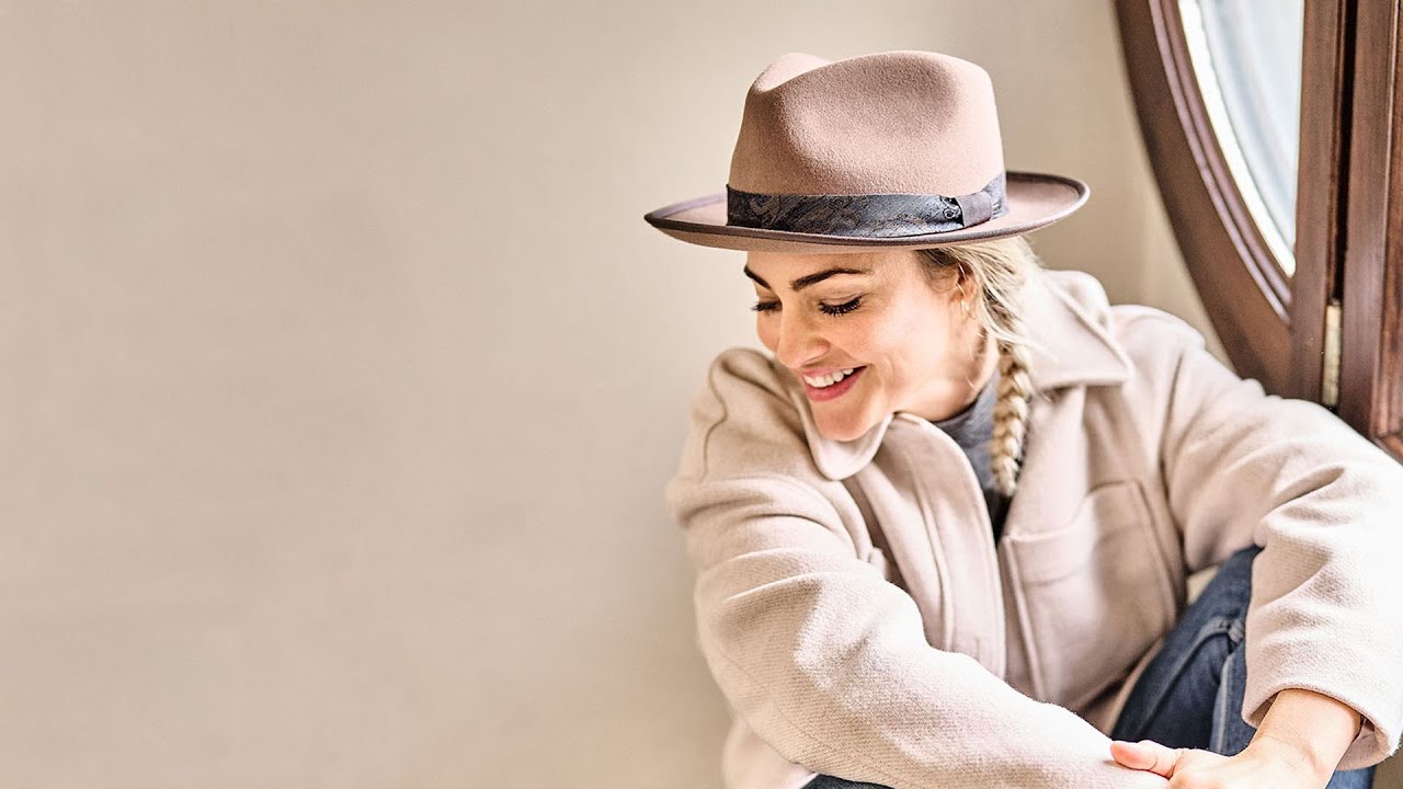 Fedora Woolfelt