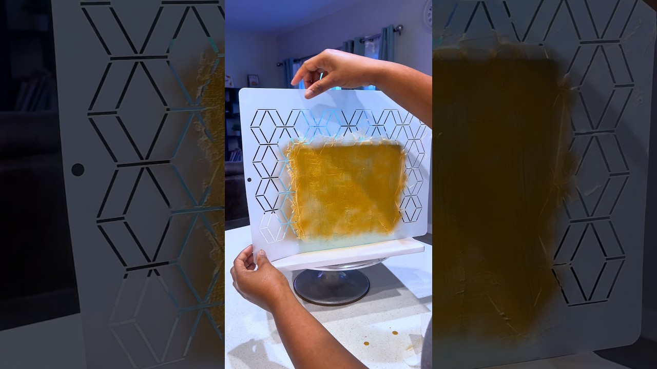Stunning Stencil Cake Tutorial 💙 #stencil #stencilcake