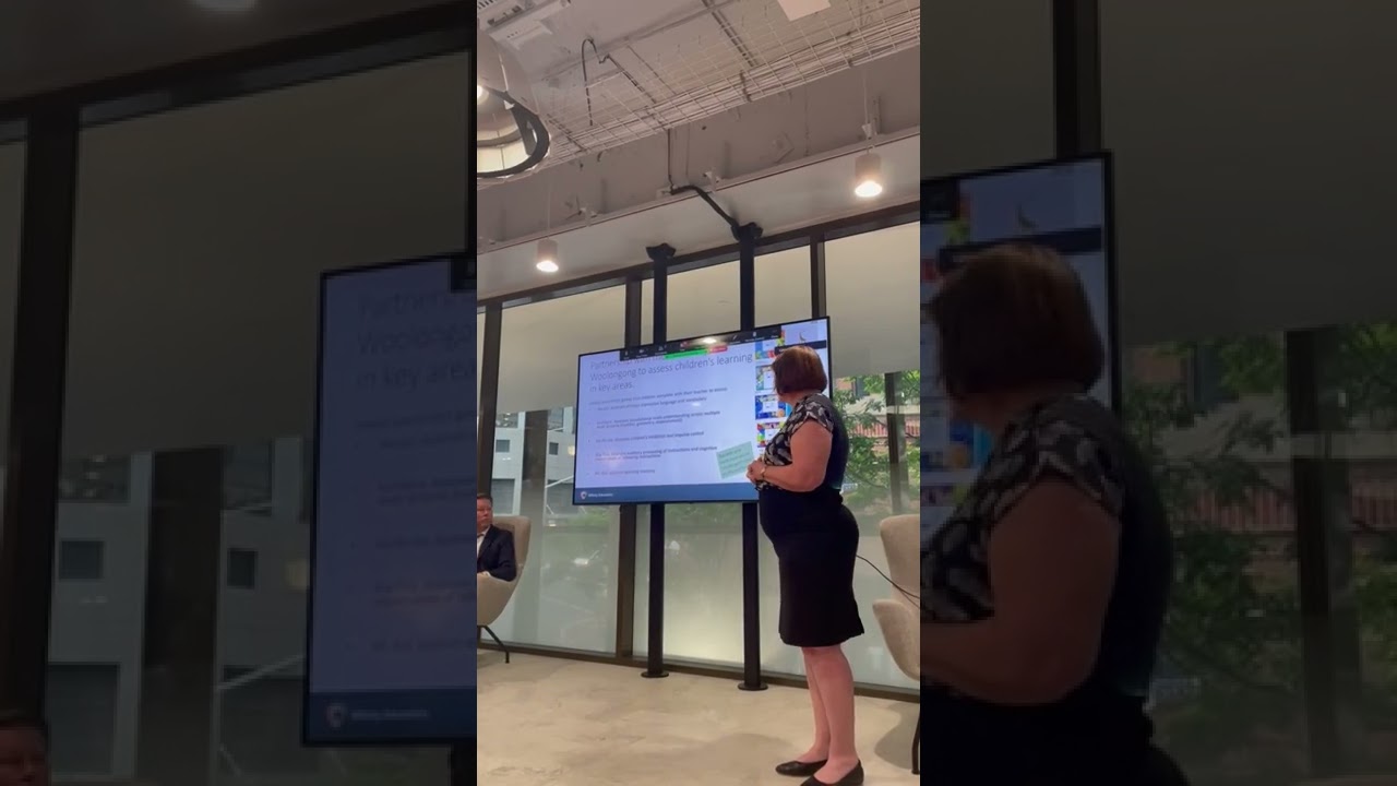 Dr Lesley Jones Unveils Early Learning Years Toolbox