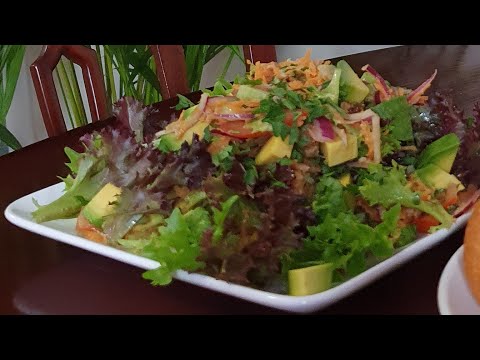 How to Make Summer Crisp Lettuce Salad with Avocado / Batavia lettuce ( Salade de Batavia)