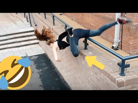 TRY NOT TO LAUGH 🤣🤣 Best Funny Videos compilation - Fails & Hilarious Moments 😂 P43