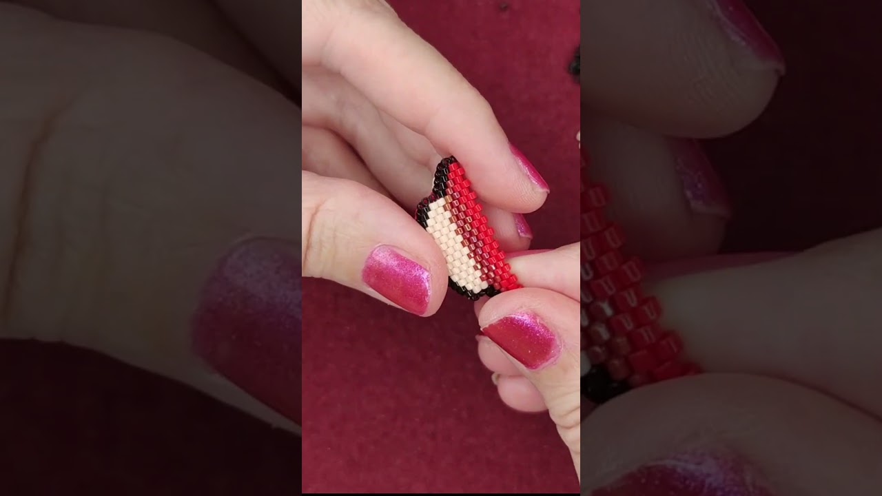 #37 Pagoda pendant in peyote stitch by Tiszi. Beaded triangle shape pendant part1 #tutorial #beading