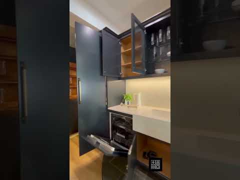 Ex Display Luxury Large Bespoke English F&B Walnut Kitchen & Pantry – 3832664