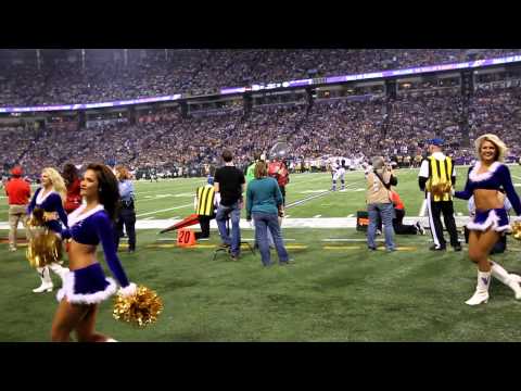 Minnesota Vikings Cheerleaders: Start me Up