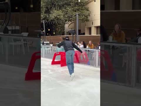 Bull riders on ice π₯Άπ€£
