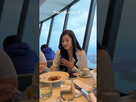 360 restaurant!!! Turning restaurant in Toronto #music #rap #movie #restaurant #toronto #cntower