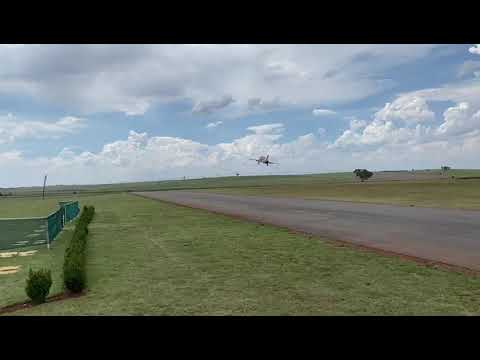 Skymaster BAE Hawk 100 1:3.65 take off