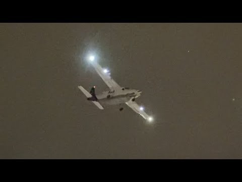 FedEx Feeder Cessna 208B [N713FX] Night Landing at San Diego International Airport