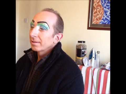Pantomime Dame Makeup.wmv