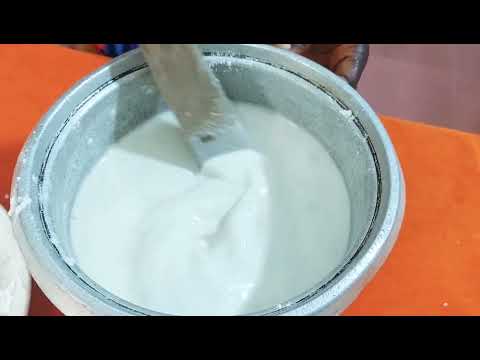 HOW TO MAKE FUFU USING CASSAVA FLOUR / EAT WITH ME USING EGUSI SOUP/ SWALLOW/ AFRICAN RECIPE 😋