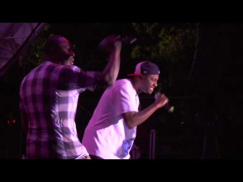 Really Doe In Concert!